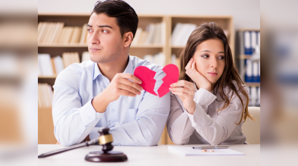 Psychologist-approved guidelines to cope with divorce