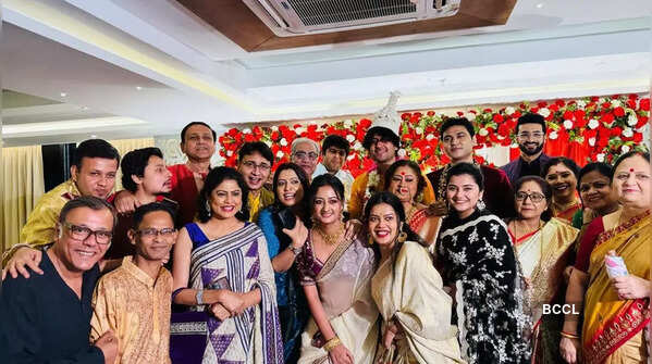 Unseen pictures from Kaushambi Chakraborty and Adrit Roy's grand wedding