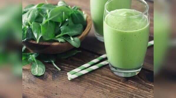 Homemade Protein Shakes: 5 healthy and tasty DIY homemade protein ...