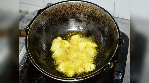 This is why you should never reheat cooking oil