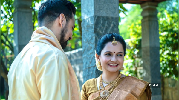 Inside pics from Saath Nibhana Saathiya fame Gia Manek aka Gopi bahu ...