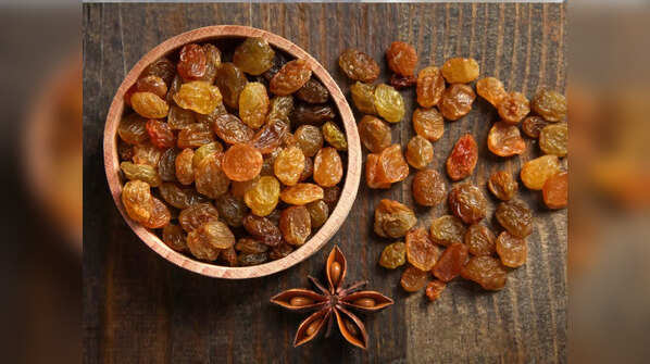 What is Munakka? Why should you eat it during winters