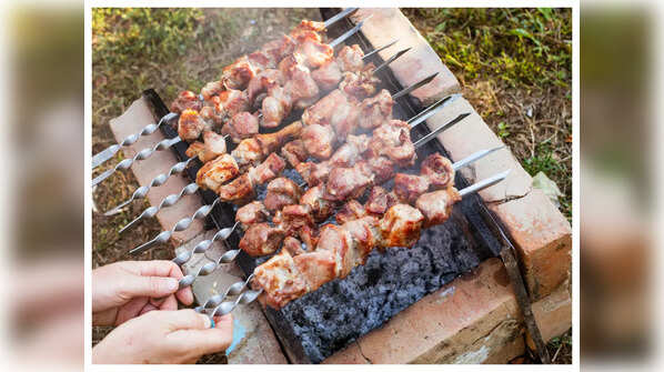 Easy ideas to set up barbeque in your balcony