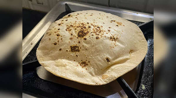 Can cooking roti on direct flame cause cancer?
