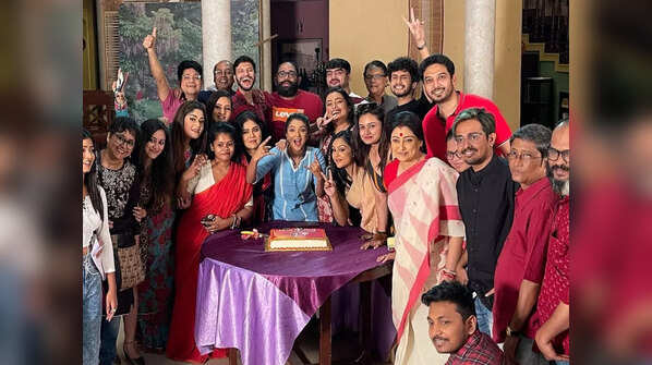 Daily soap 'Alta Phoring' crosses 300 episodes; team celebrates the ...