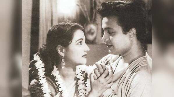 Ten Bengali films featuring Uttam Kumar and Suchitra Sen that are a ...