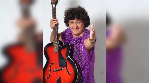 Gujarati singers who remixed old songs