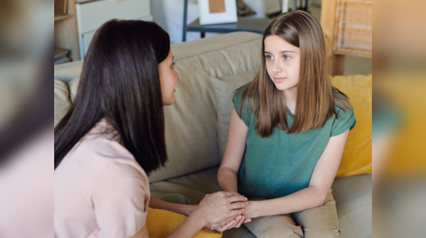 How to explain your child the difference between telling and tattling