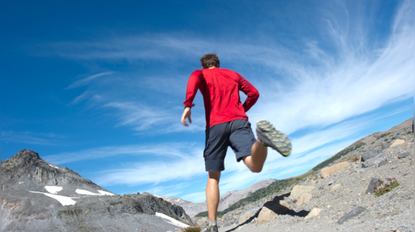 10 walking mistakes people commit unknowingly and why they are dangerous