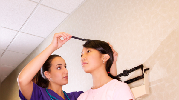 Losing height due to posture? 7 simple exercises that come to your rescue