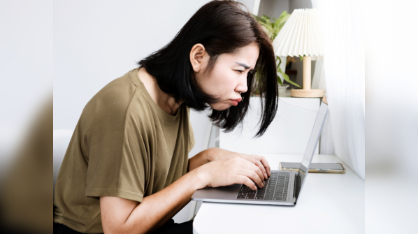 Computer Vision Syndrome: Are you suffering from computer vision ...