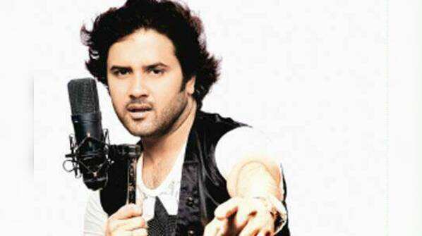 Bollywood singers' Marathi connection