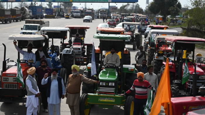 Farmers Protest: Traffic hit at Delhi-UP borders in view of farmers ...