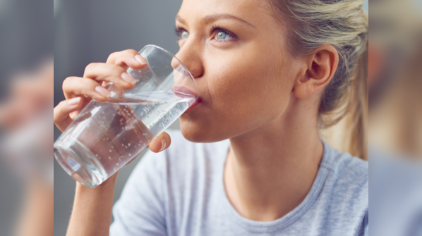 What happens if you drink out of the same water glass for a week
