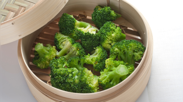 10 benefits of eating steamed food and what to include in your diet