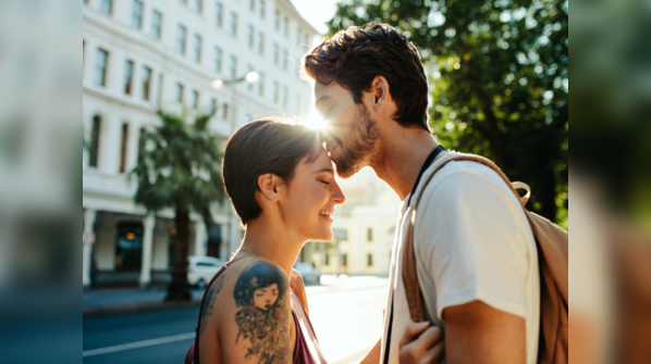 What to do when a beautiful girl looks at you!