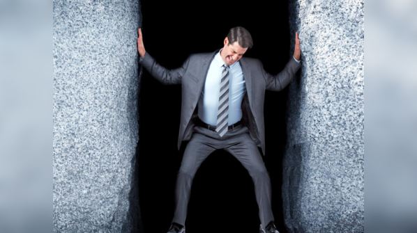 Claustrophobia: Everything you need to know about the fear of confined ...