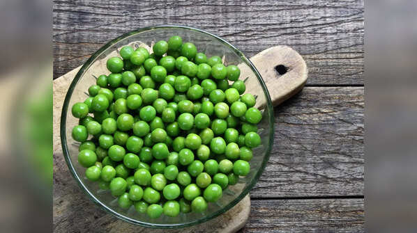 How to store green peas for a long time in the fridge