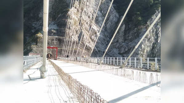 Anji Khad: India's 1st cable-stayed Indian Railways bridge completed ...