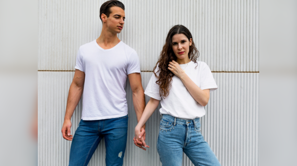 Viral ‘green line’ relationship test: Does the way a couple stand next ...