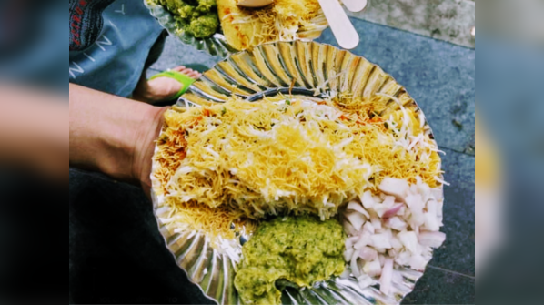 How a wrong Khaman recipe led to the invention of Surat’s famous Locho