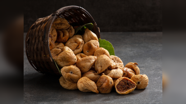 Top 10 calcium-rich dry fruits and seeds for healthy bones