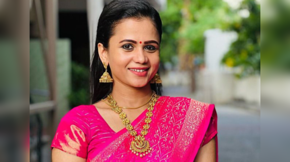 Manimegalai quits 'Cooku With Comali'; here are popular Tamil celebs ...