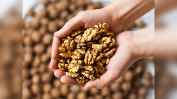 Top 10 calcium-rich dry fruits and seeds for healthy bones