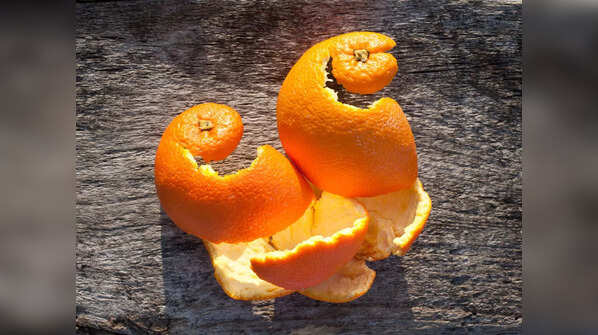 Easy tips to reuse orange peels in cooking and baking