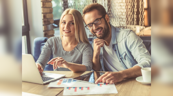 Ways to build intellectual intimacy in relationships