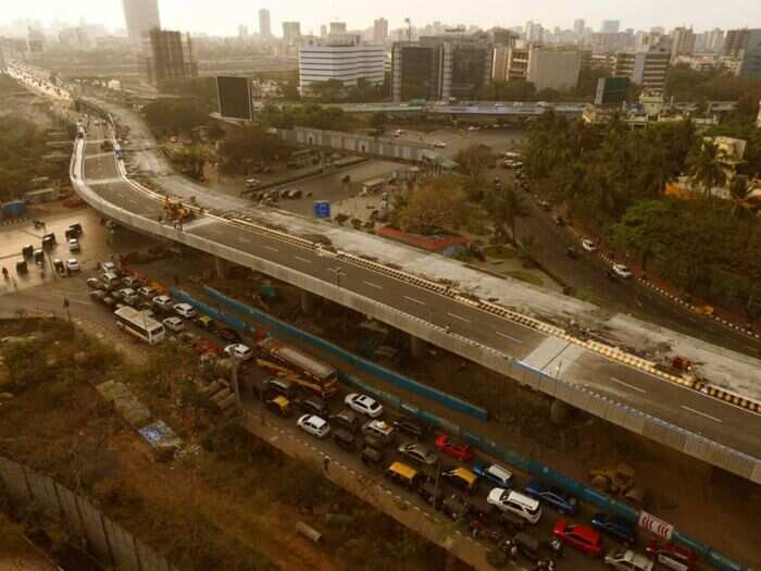 Mumbai Covid 19 cases: 897 new covid-19 cases in Mumbai, total tally ...