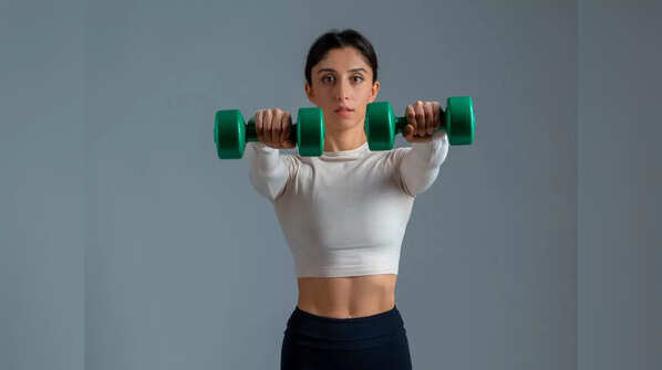 10 best shoulder workouts for stamina and stability