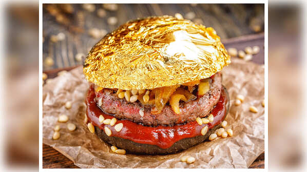This 24-karat Gold Burger in Colombia is every tourist's delight