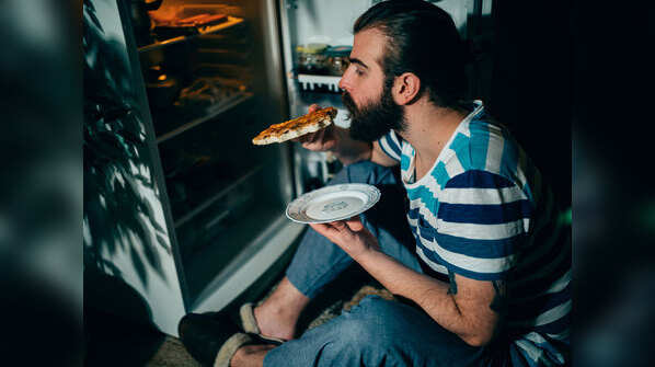 Why eating late at night is bad for you?