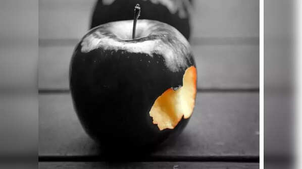 What is Black Diamond Apple, its benefits and why it is so costly