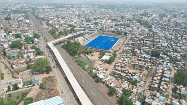 Sharp right! Bhopal's 90-degree bridge turn baffles commuters (photos)