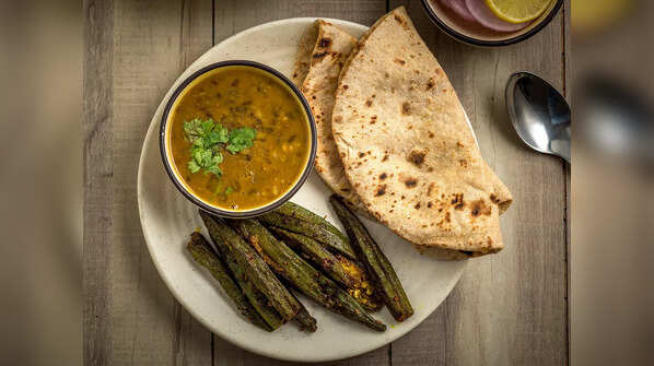 The REAL reason why you should not serve 3 chapatis on a plate