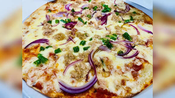 Here's what happens to your body if you eat pizza every week