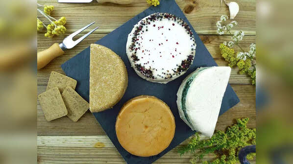 Everything you need to know about Vegan Cheese and the easiest recipe ...