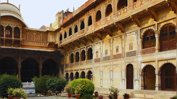 6 underrated small towns in India with big royal histories