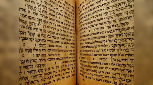 5 oldest languages in the world