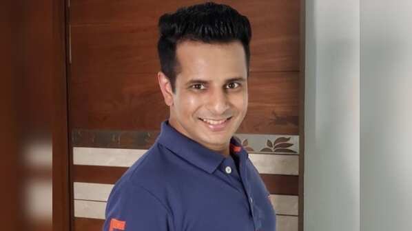 Ojas Rawal as a Voice Over to Kinjal Rajpriya as an Explorer: Gujarati ...