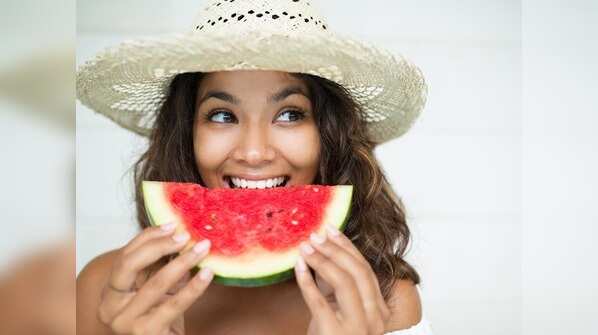 Watermelon at Night: 3 valid reasons you should STOP having watermelon ...