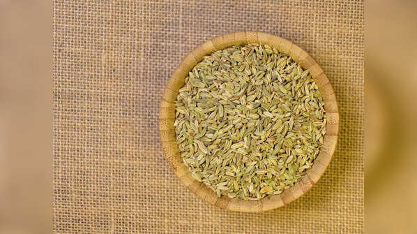 Lesser known reasons to drink Fennel tea(Saunf tea) daily