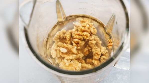 Benefits of Walnuts: This is the right way to eat walnuts to get ...