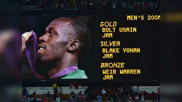 Bolt wins 200m gold in London Olympics