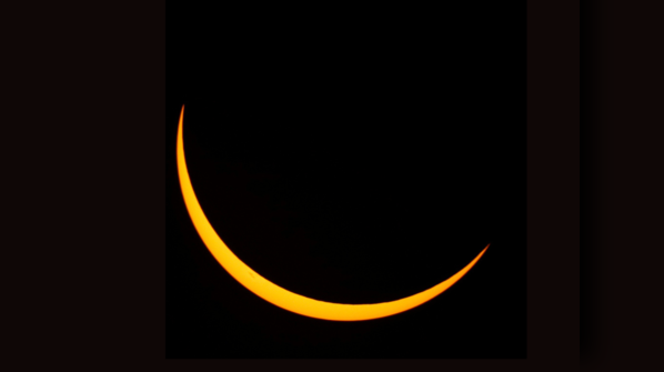 Stunning images reveal the stages of Total Solar Eclipse