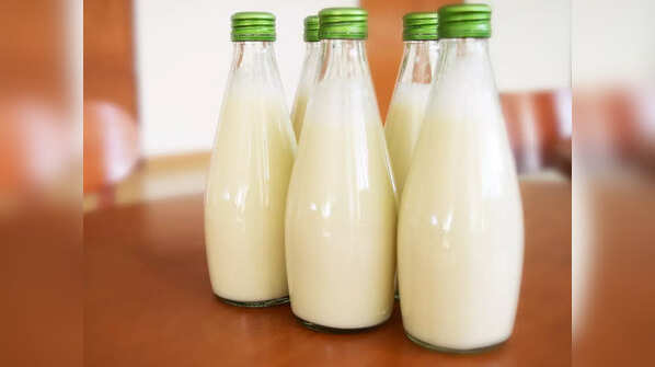 Should you drink milk for acidity? Here’s the truth