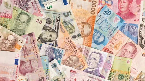 Top 10 highest-valued currencies in the world in 2025