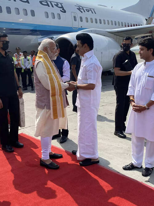 Modi in Chennai Live Updates: PM to flag off Chennai-Coimbatore Vande ...